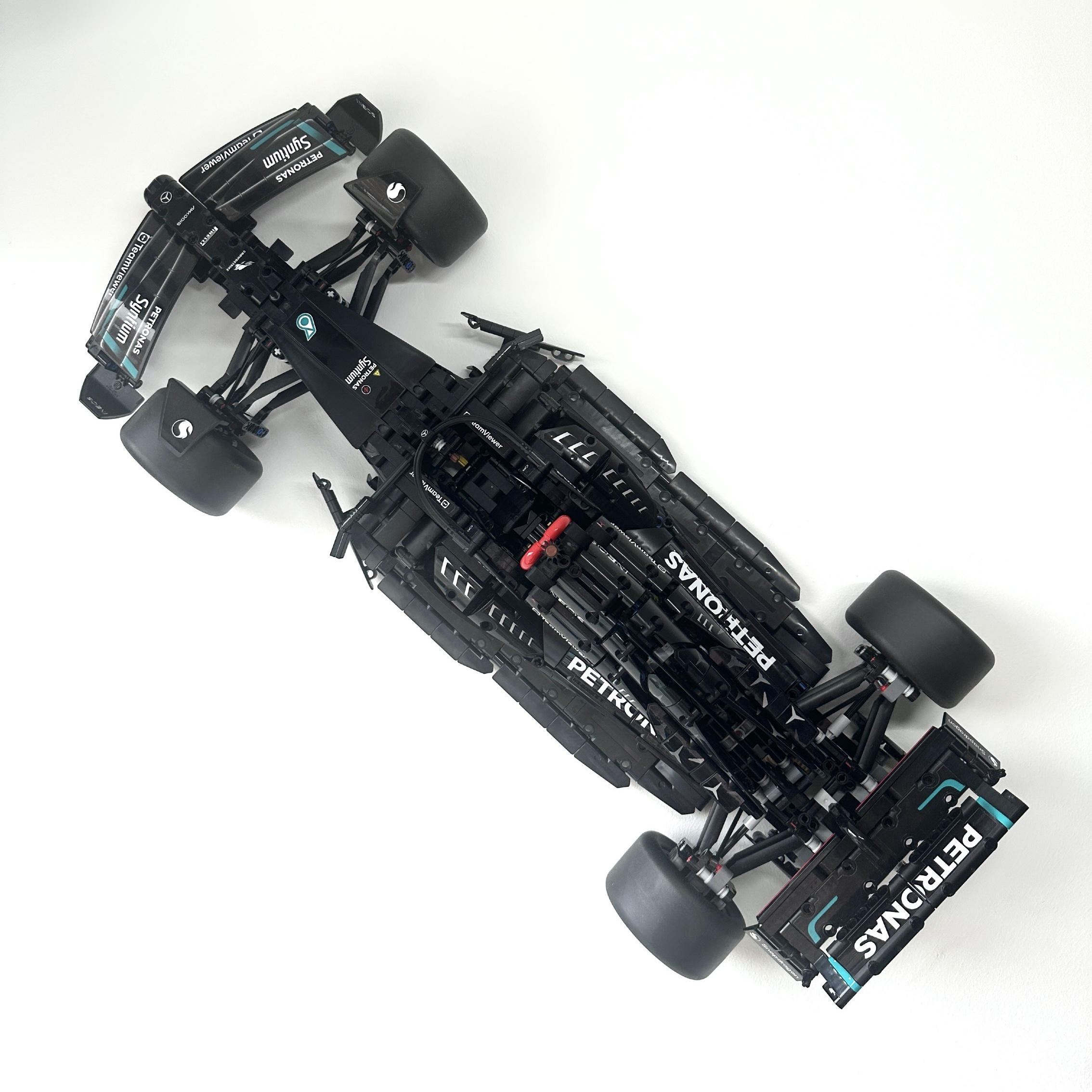 Holder til LEGO Mercedes F1 - 45 grader - MV 3D-Print Og Design